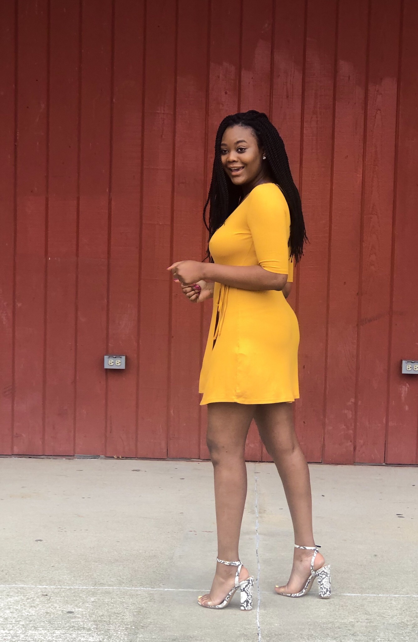Yellow Lyric – BEAUTYBEA